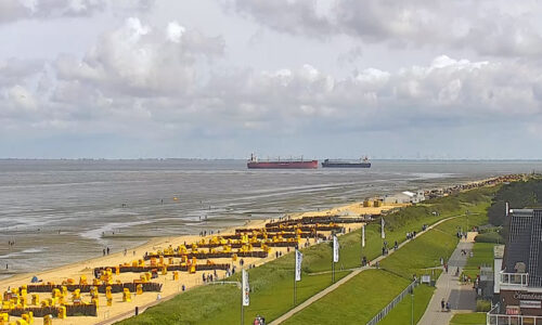 Cuxhaven Strand: Tipps für deinen perfekten Urlaub an der SeeLeuchtturm ...